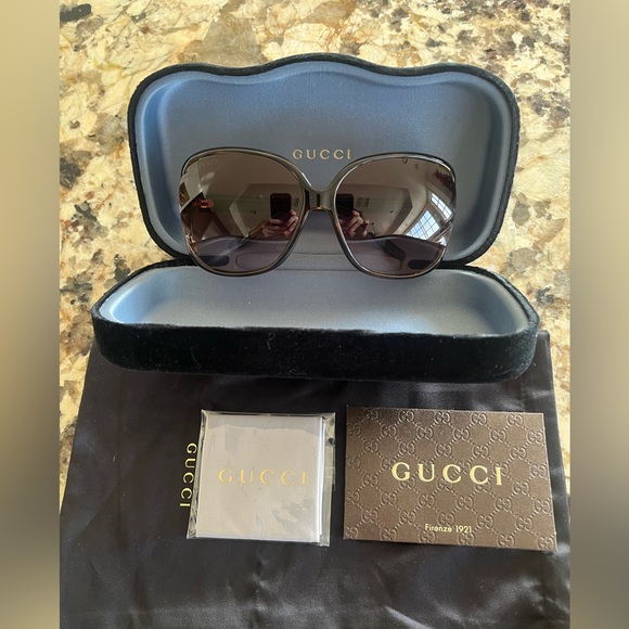 Gucci | Accessories | Gucci Womens Tortoise Shell Sunglasses Authentic ...